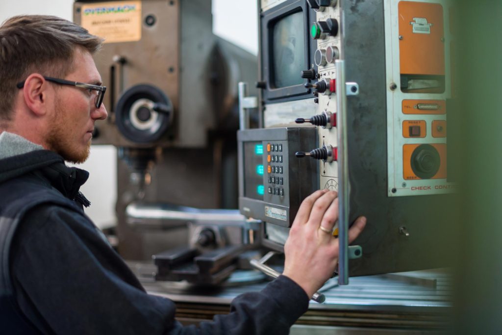 steeltec.bz.it | Metallbearbeitung in Meran